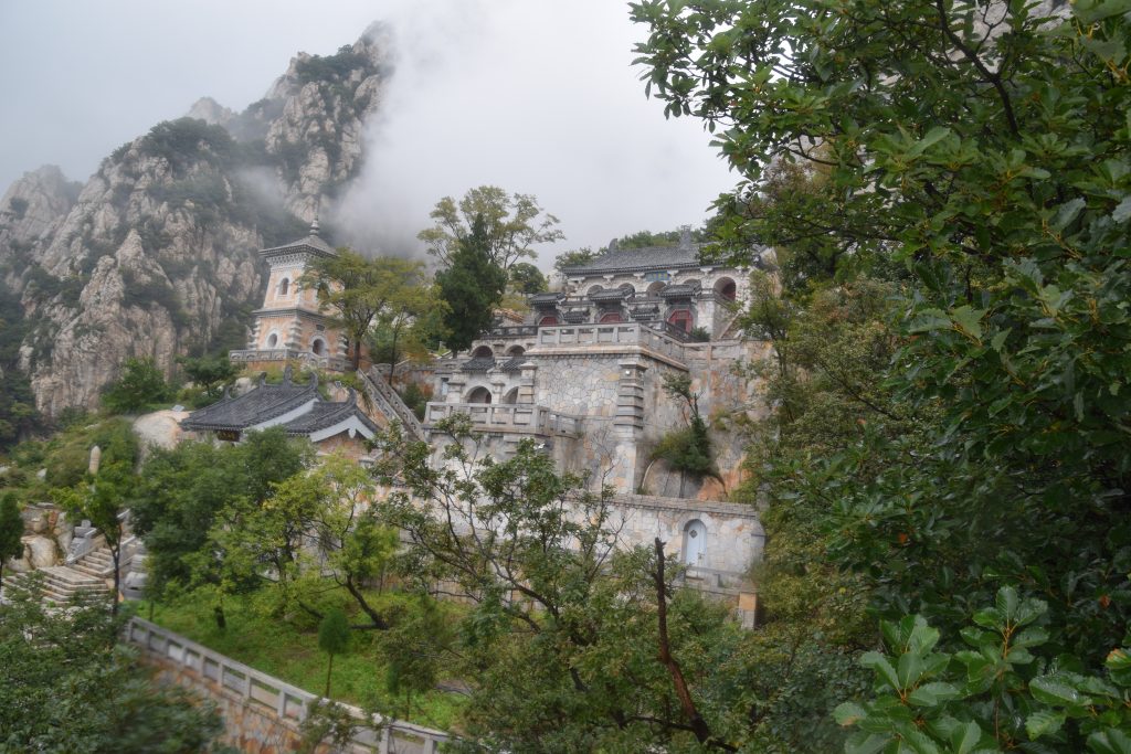 China – Shaolin Temple and Mount Song Hike – Sam Travels the World